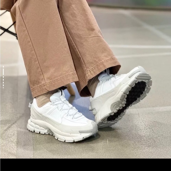 Nike | Shoes | Nike Zoom Vomero Roam Summit White Shoes Hv64100 Womens ...